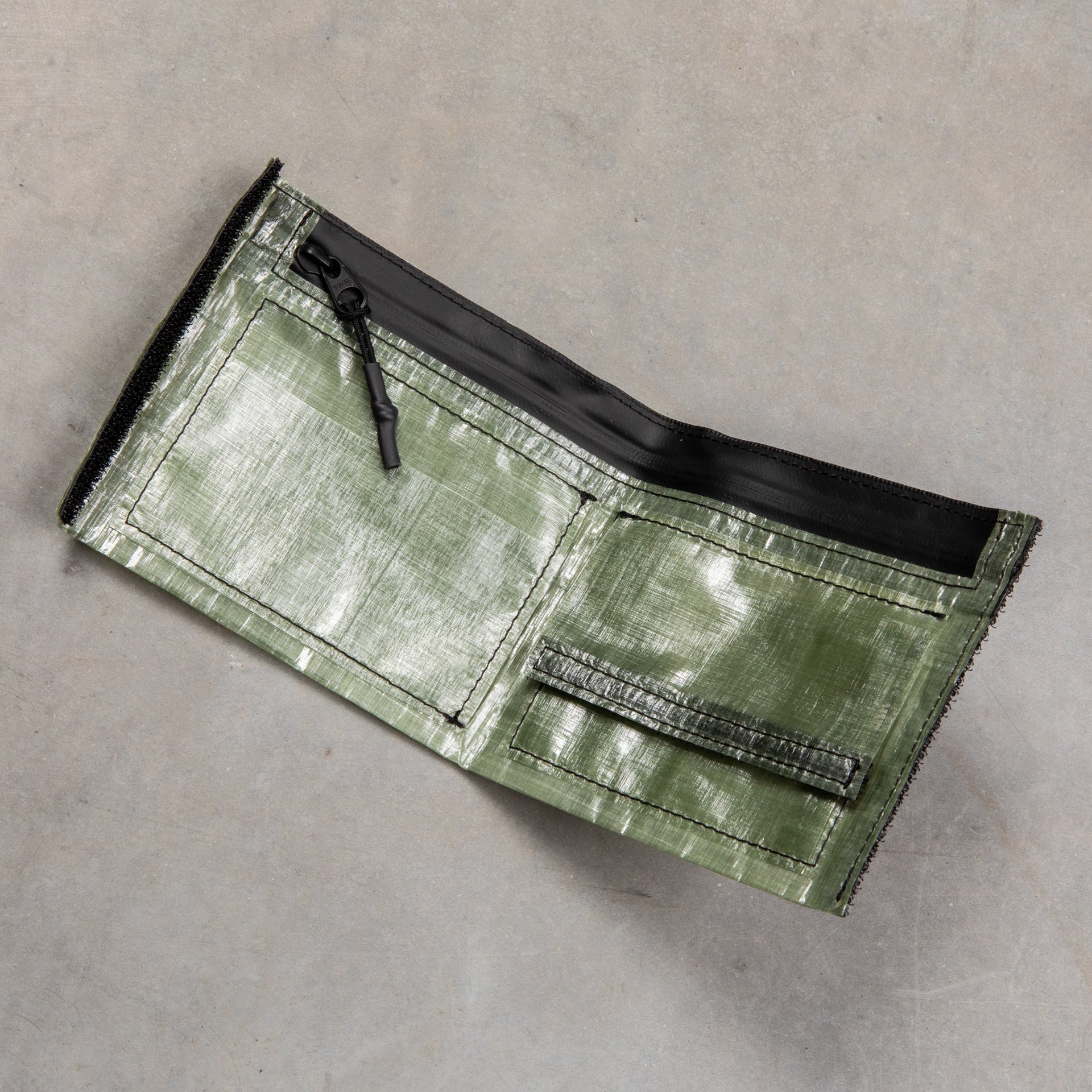 And Wander Dyneema Wallet Green – Frans Boone Store