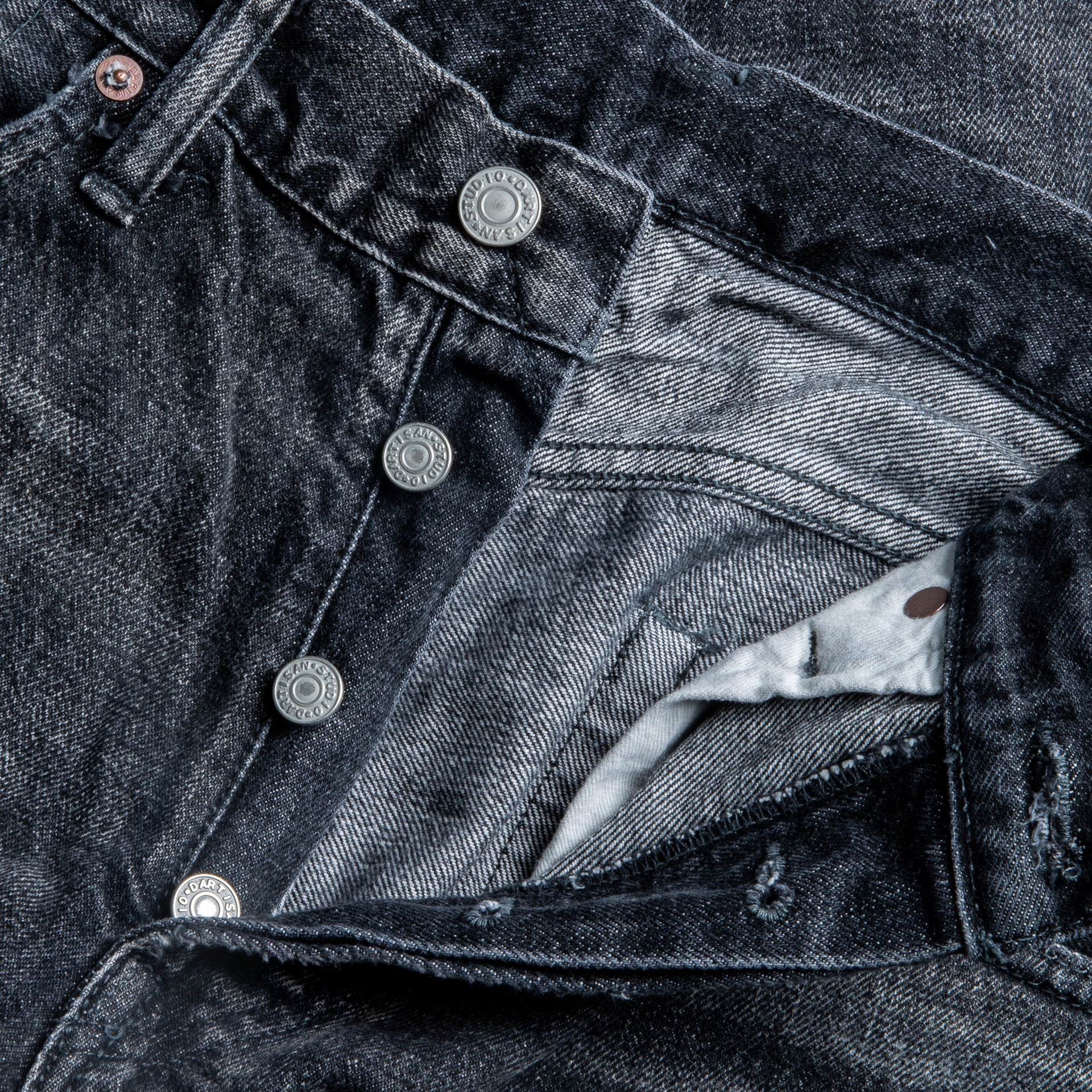 Studio D´artisan 1826U Ivy Fit Used Black Wash – Frans Boone Store