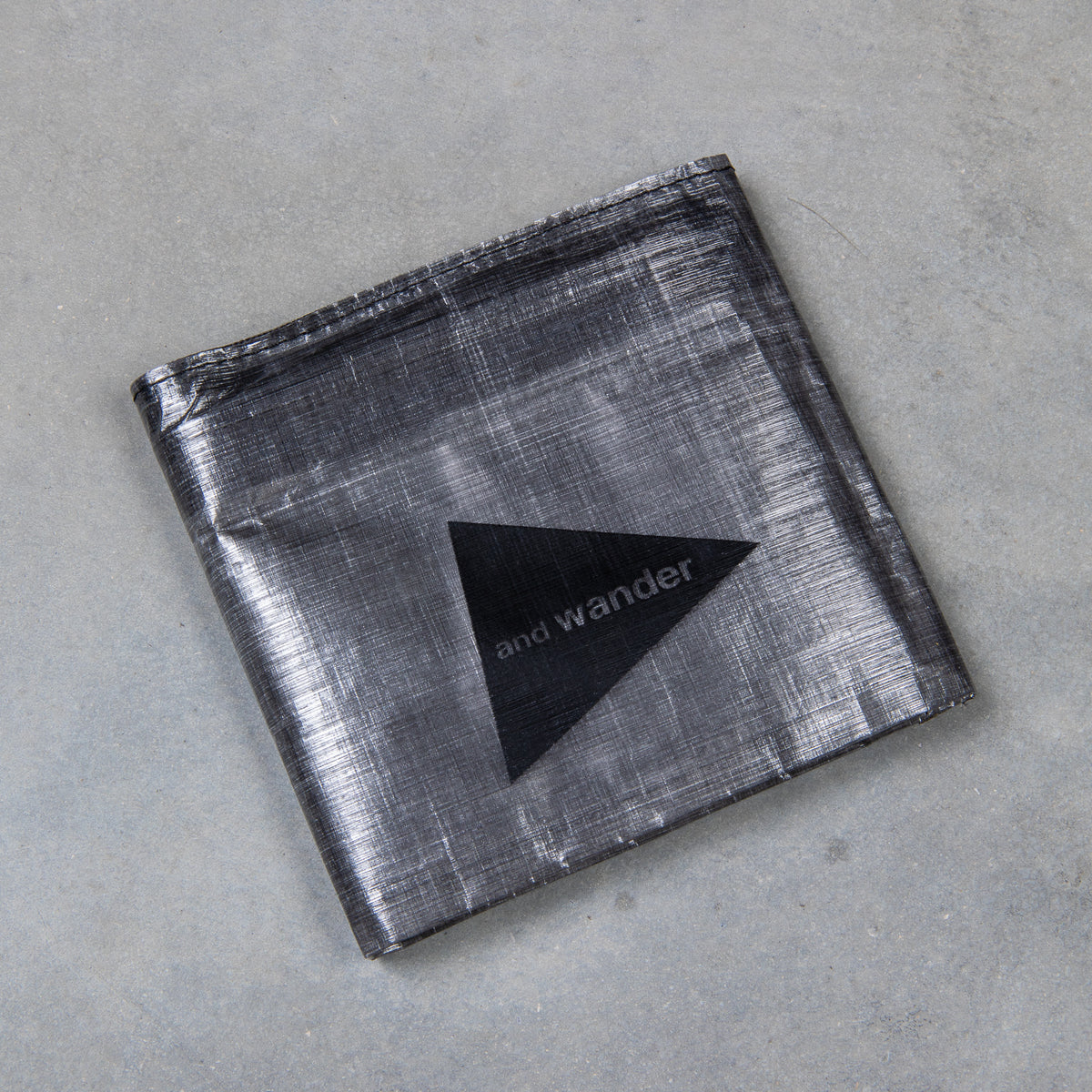 And Wander Dyneema Wallet Charcoal – Frans Boone Store