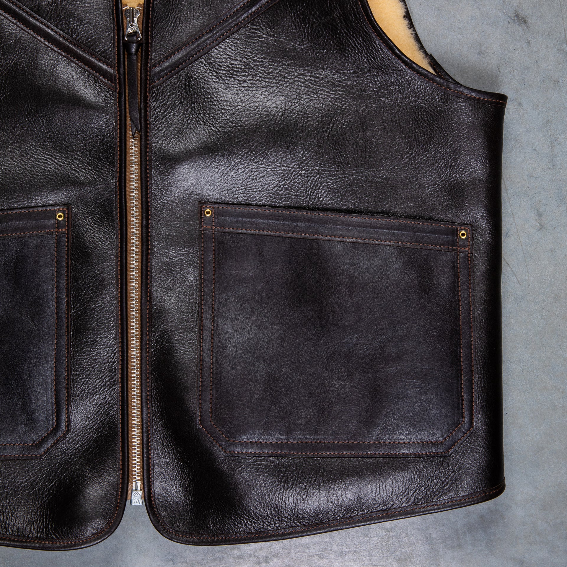 The Real McCoy's Type C-3 Vest MFG. Co Seal Brown – Frans Boone Store