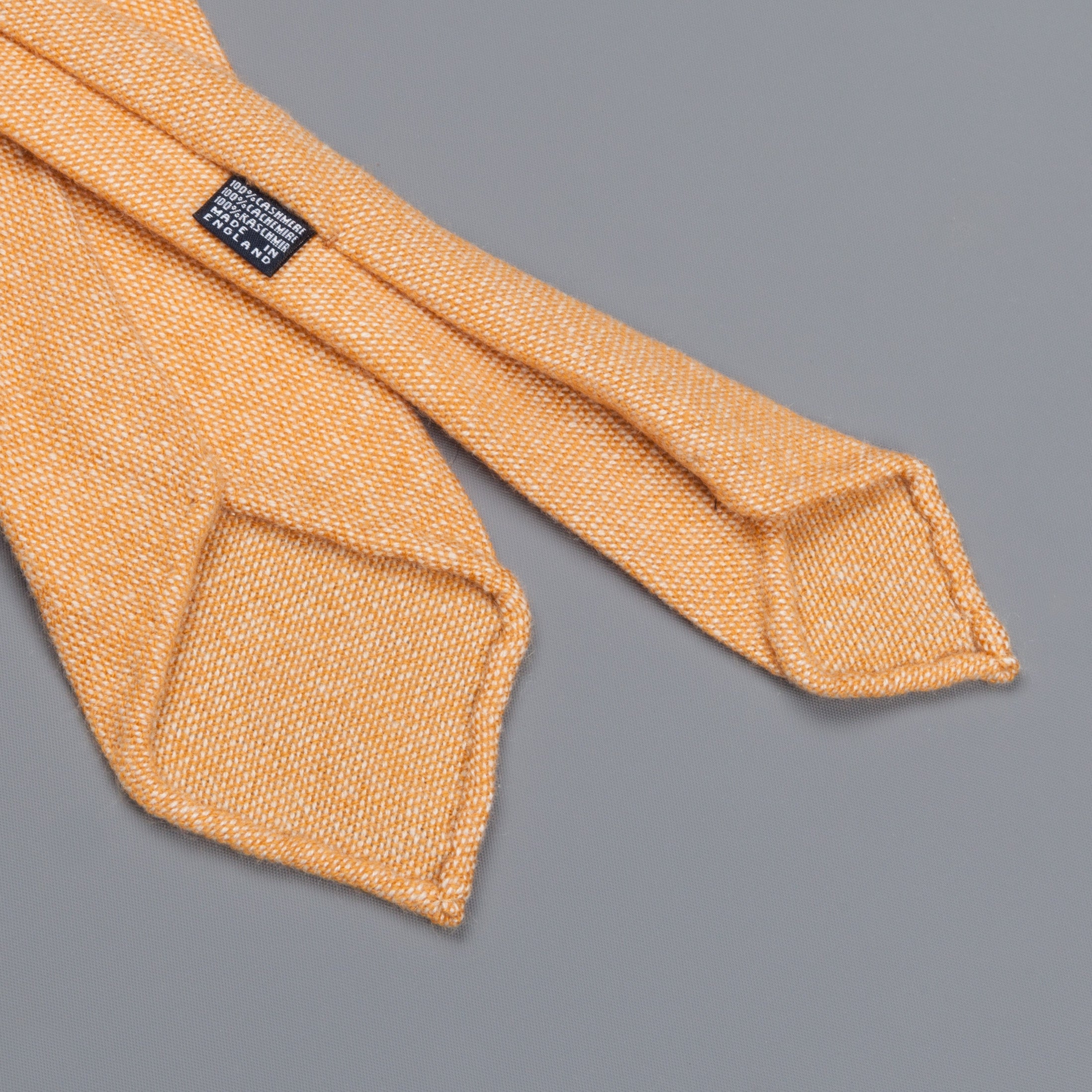 Drake's Cashmere Tie untipped & Pocket Square Match light orange melan ...